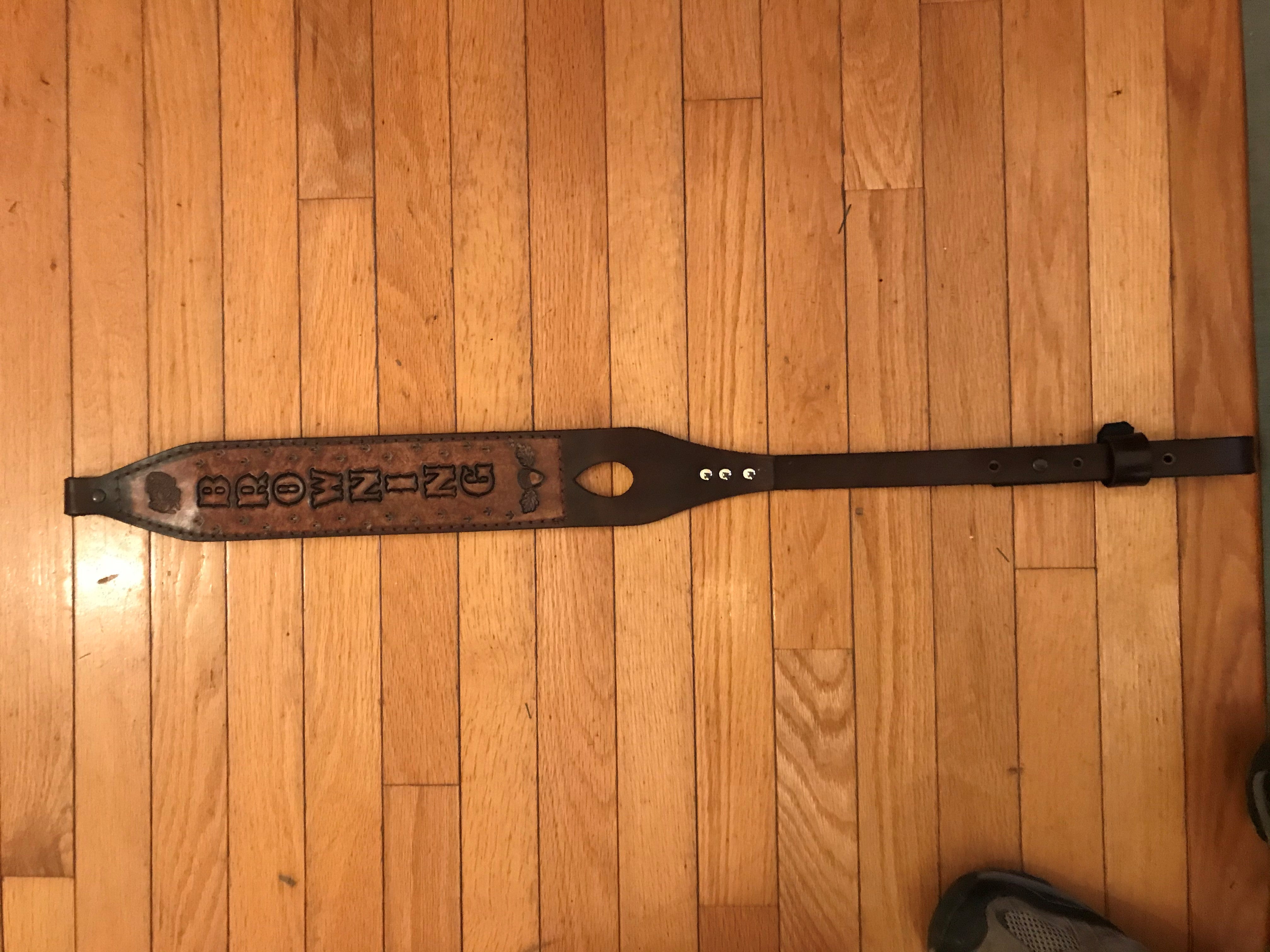 Buck and Bull Custom Gun Sling Turkey Tracks and Acorn – buckandbullleather